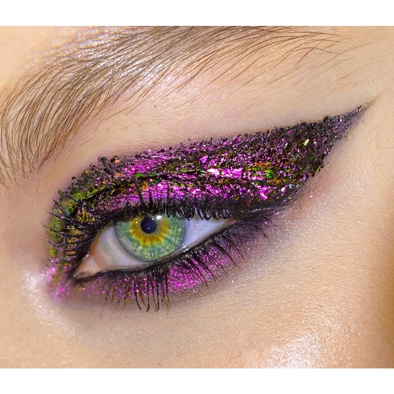 SIREN - Chameleon Chips – Larina Makeup
